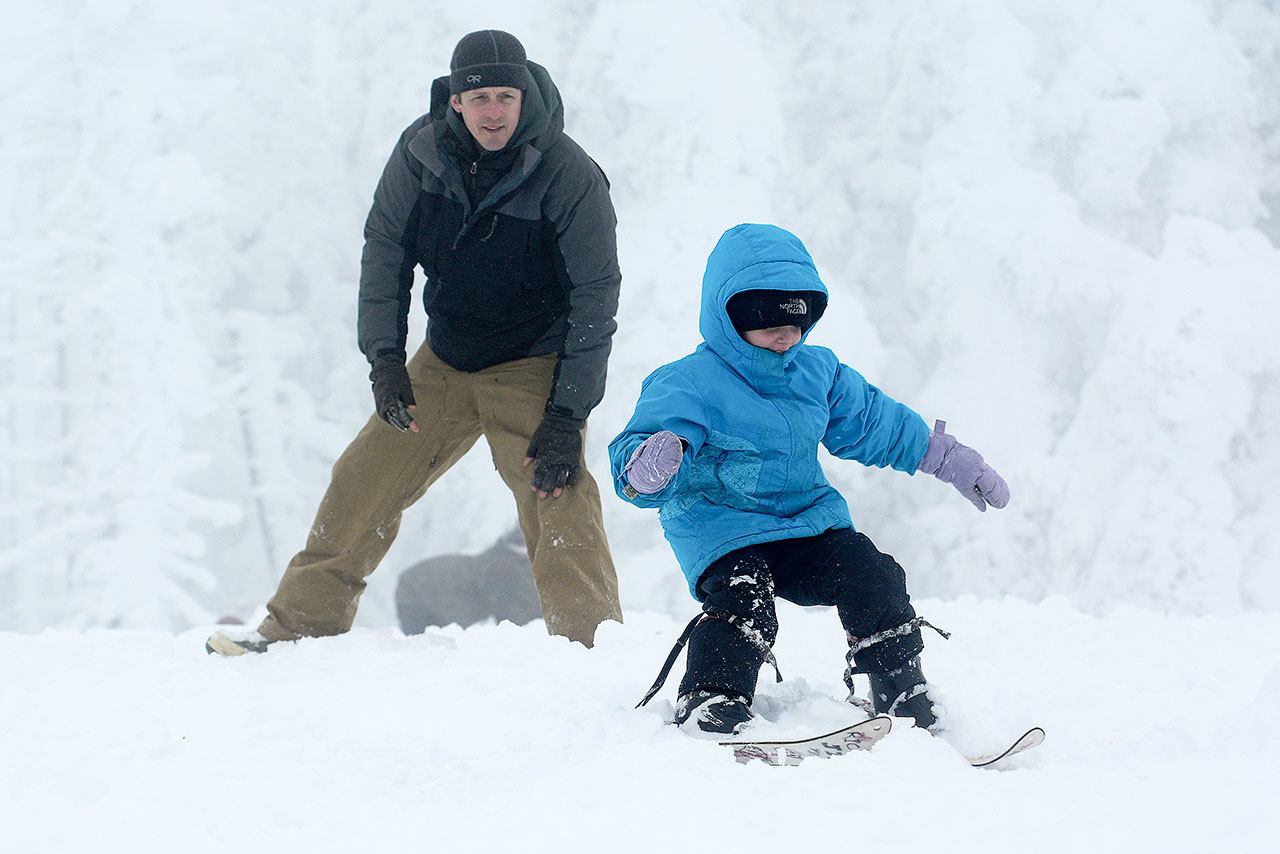 Snow for the holidays: Hurricane Ridge offers skiing, snowboarding ...
