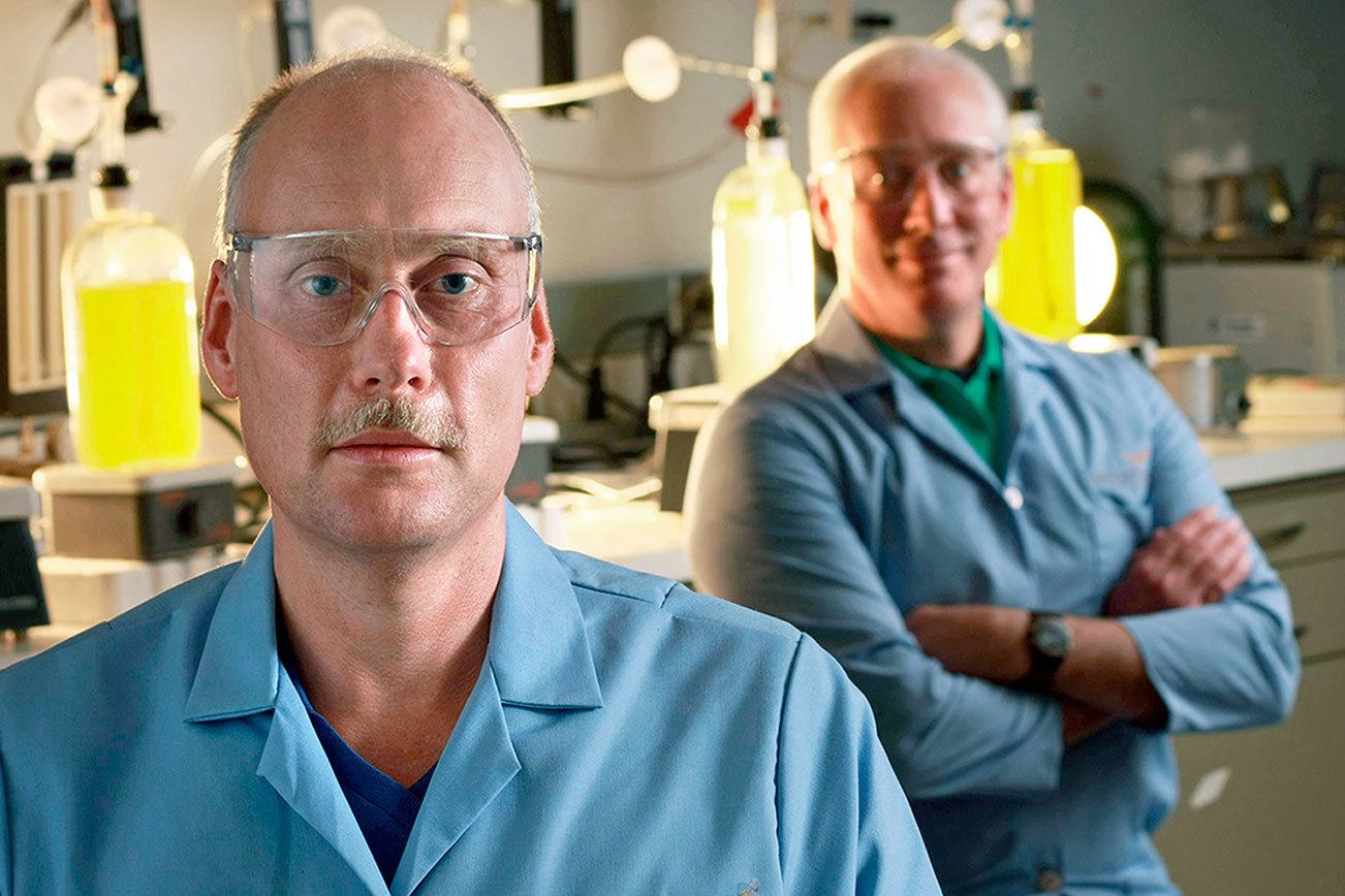 Sequim lab looks to find the best biofuel in algae | Peninsula Daily News
