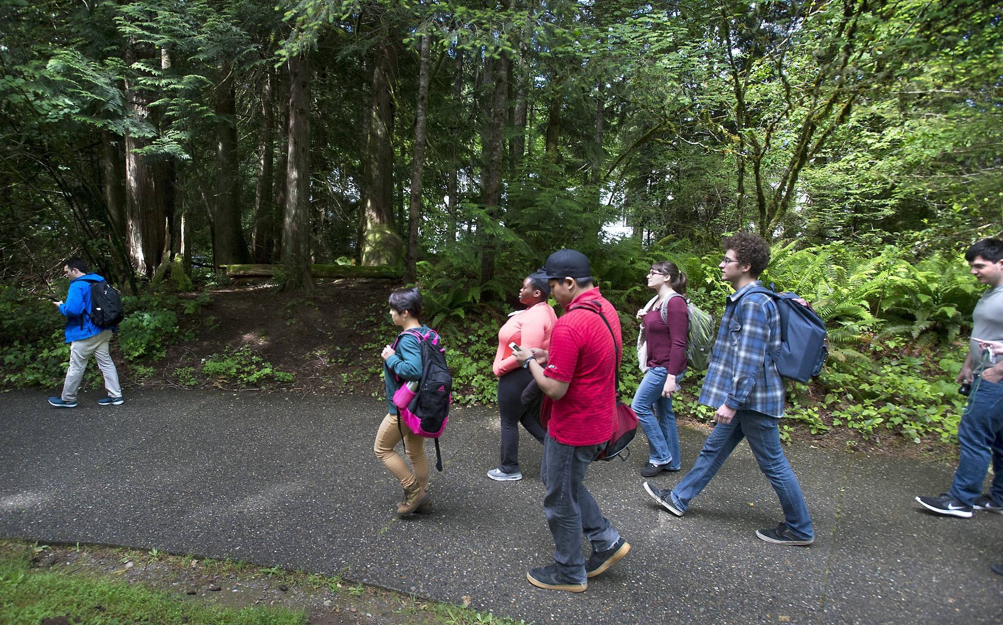 Threat closes Evergreen State College after protests over race ...