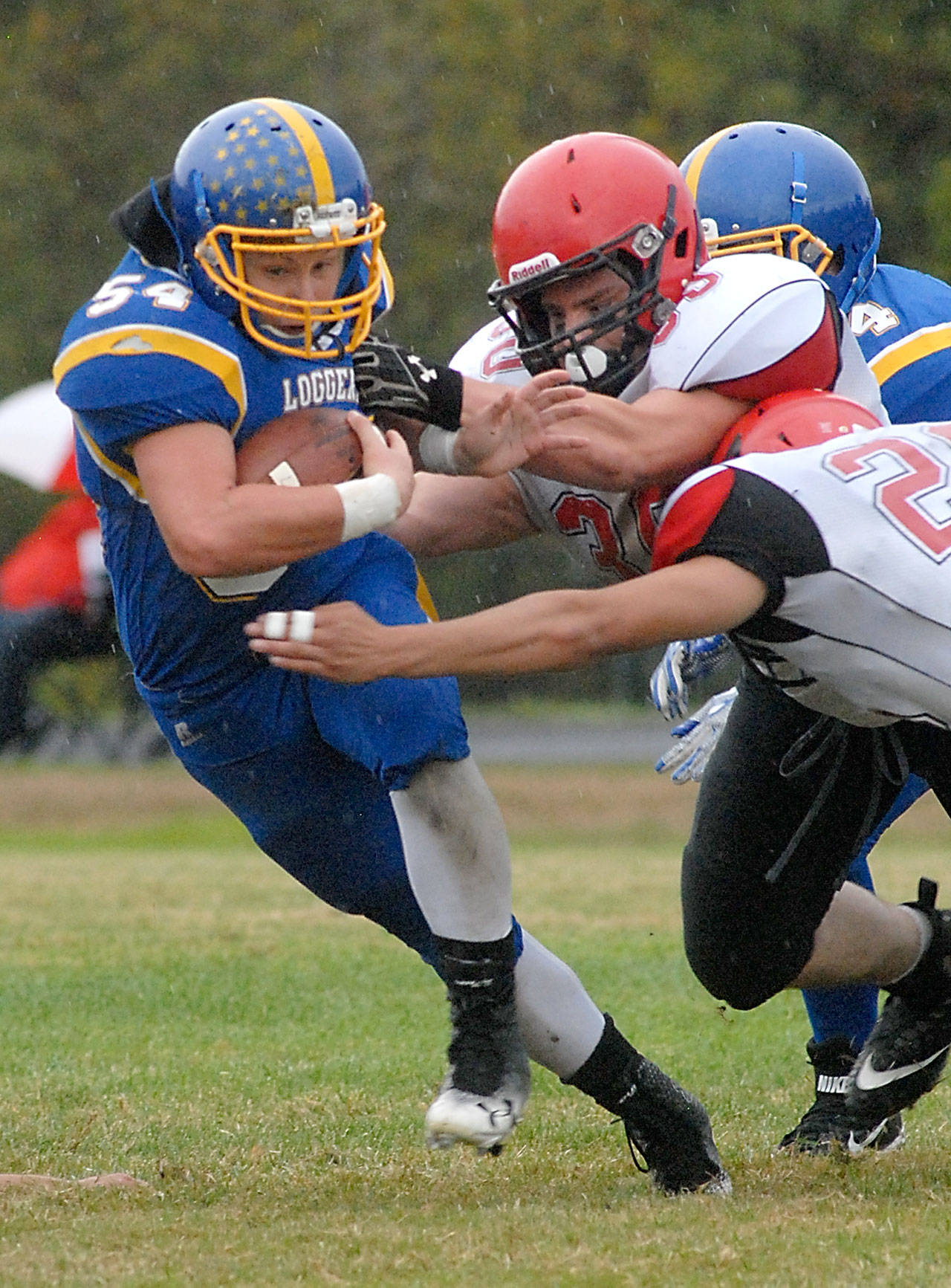 PREP FOOTBALL: Neah Bay blows open close game with Crescent | Peninsula ...