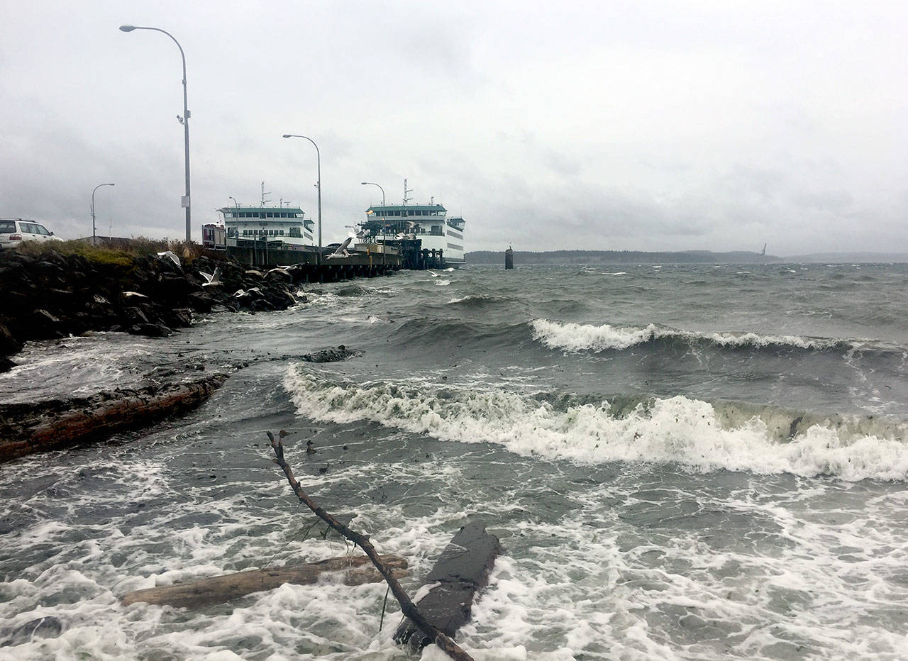 Second storm this week roars into east, west sides of Peninsula ...