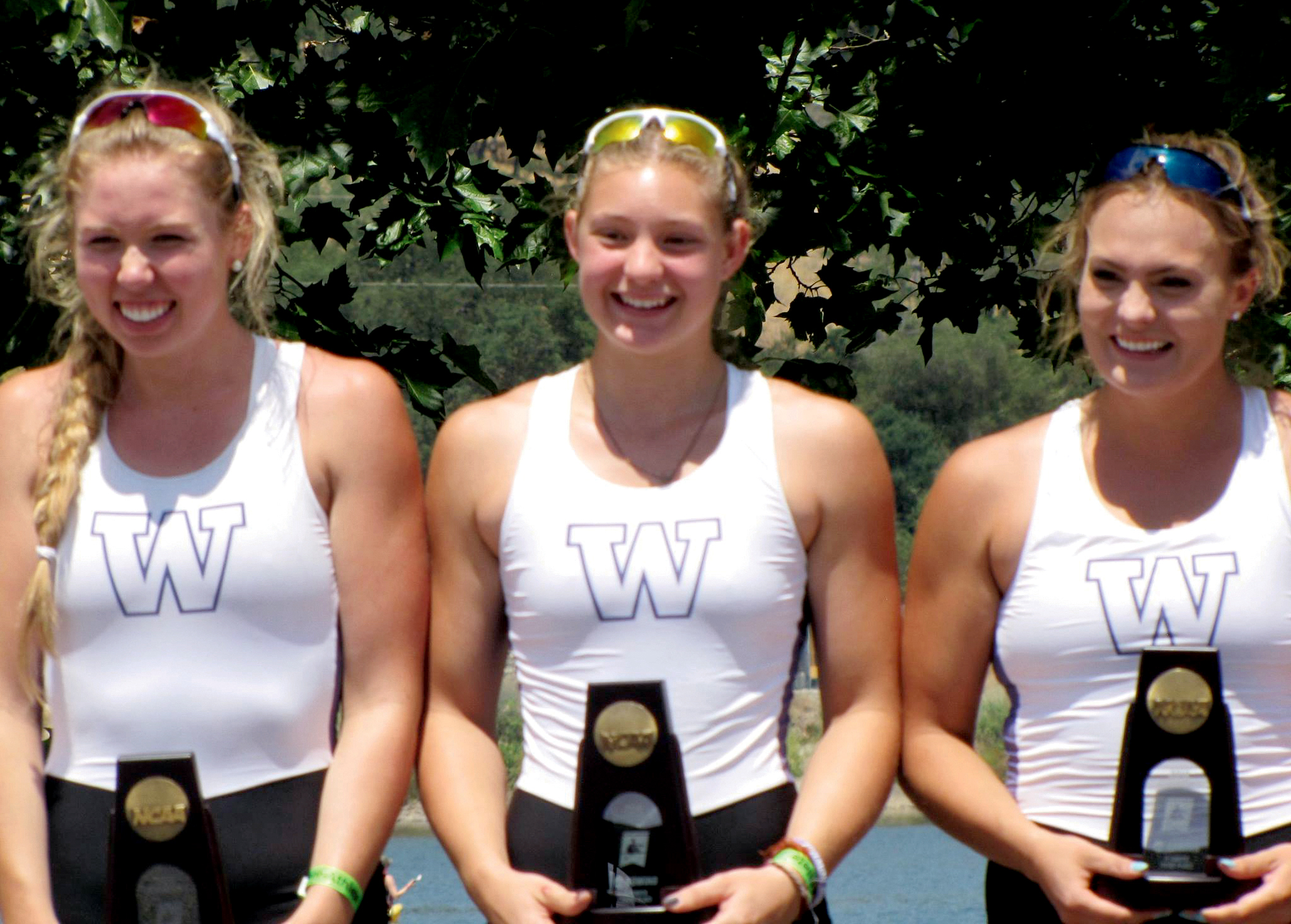 ATHLETES ELSEWHERE: Sequim graduate Elise Beuke rows at NCAA ...