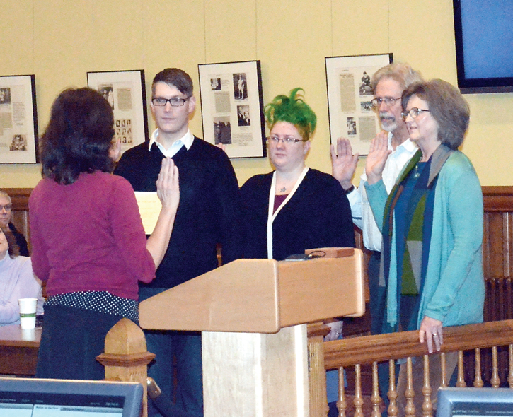 WEEKEND REWIND: Port Townsend City Council elects Deborah Stinson as ...