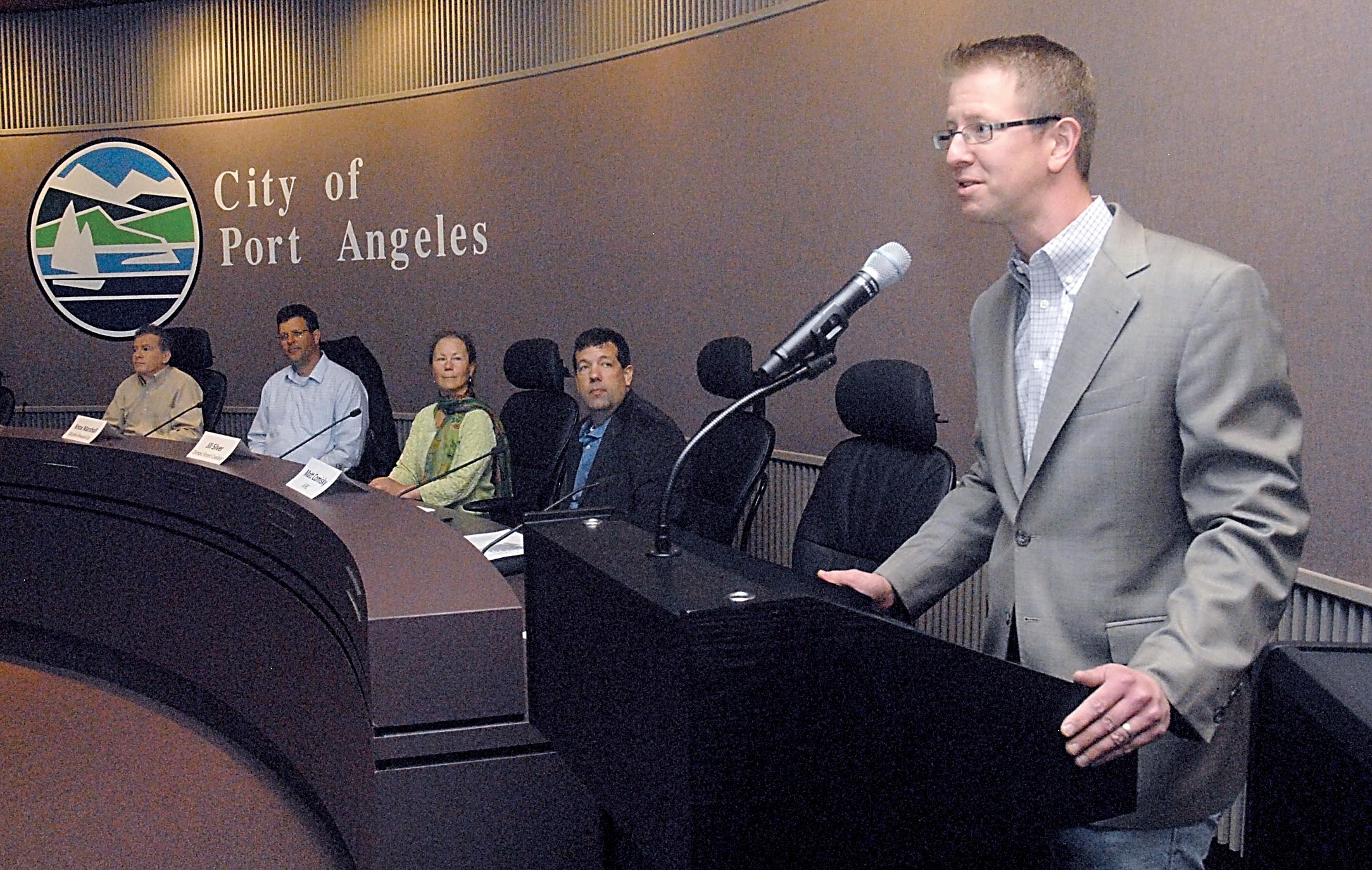 Congressman Derek Kilmer, collaborative aim to finds forestry solutions ...