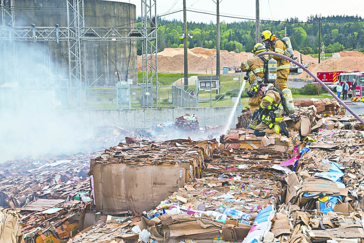 Cardboard fire burns outside Port Townsend Paper mill | Peninsula Daily ...