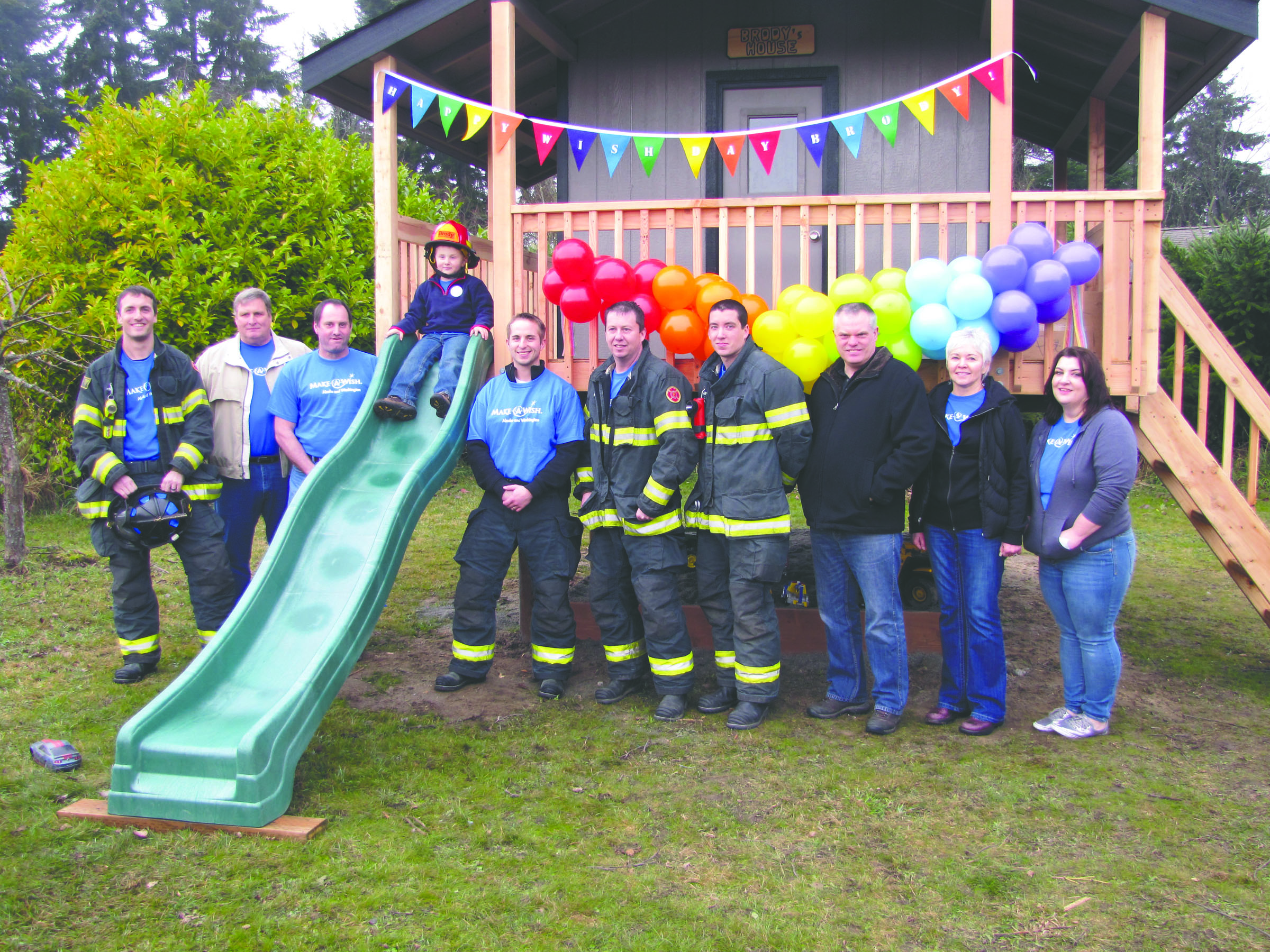 Sequim boy gets big backyard surprise from Make-A-Wish Foundation ...
