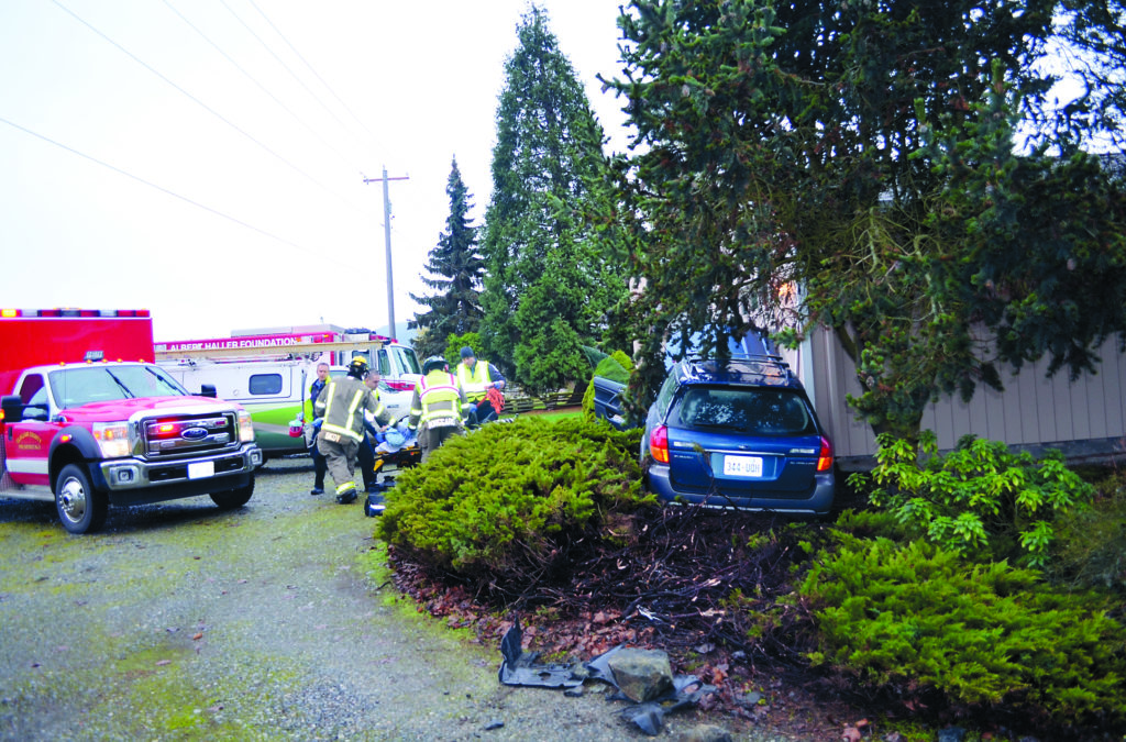 Woman crashes vehicle into house near Sequim | Peninsula Daily News