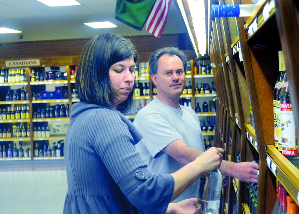 Liquor finally being sold at former state store in Port Townsend ...
