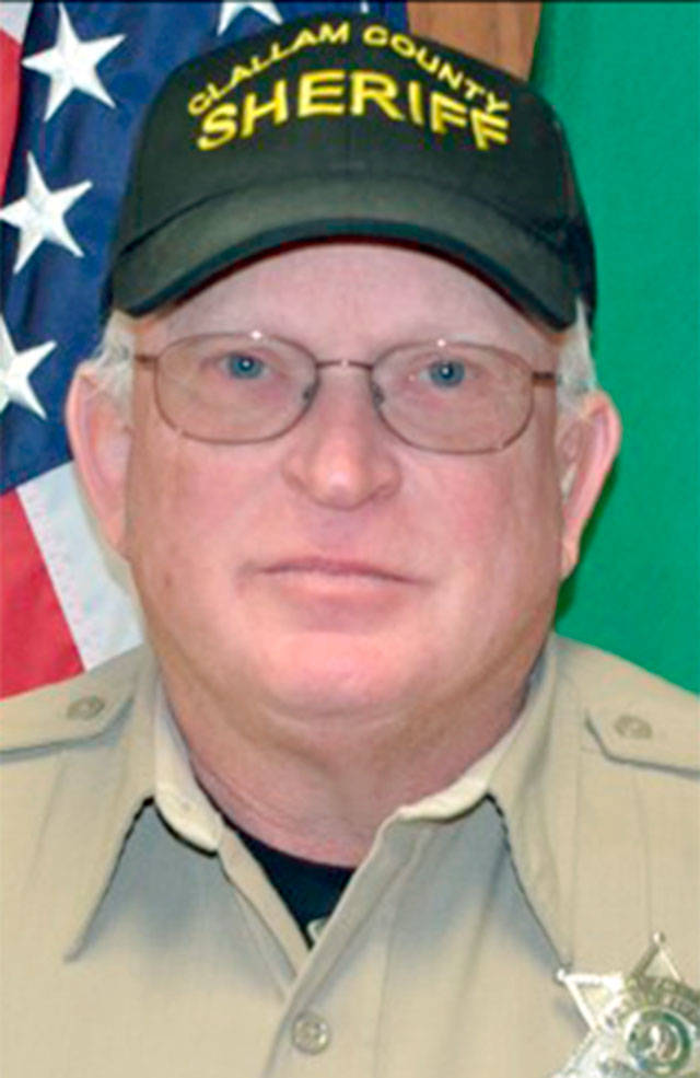 Decorated deputy to retire | Peninsula Daily News