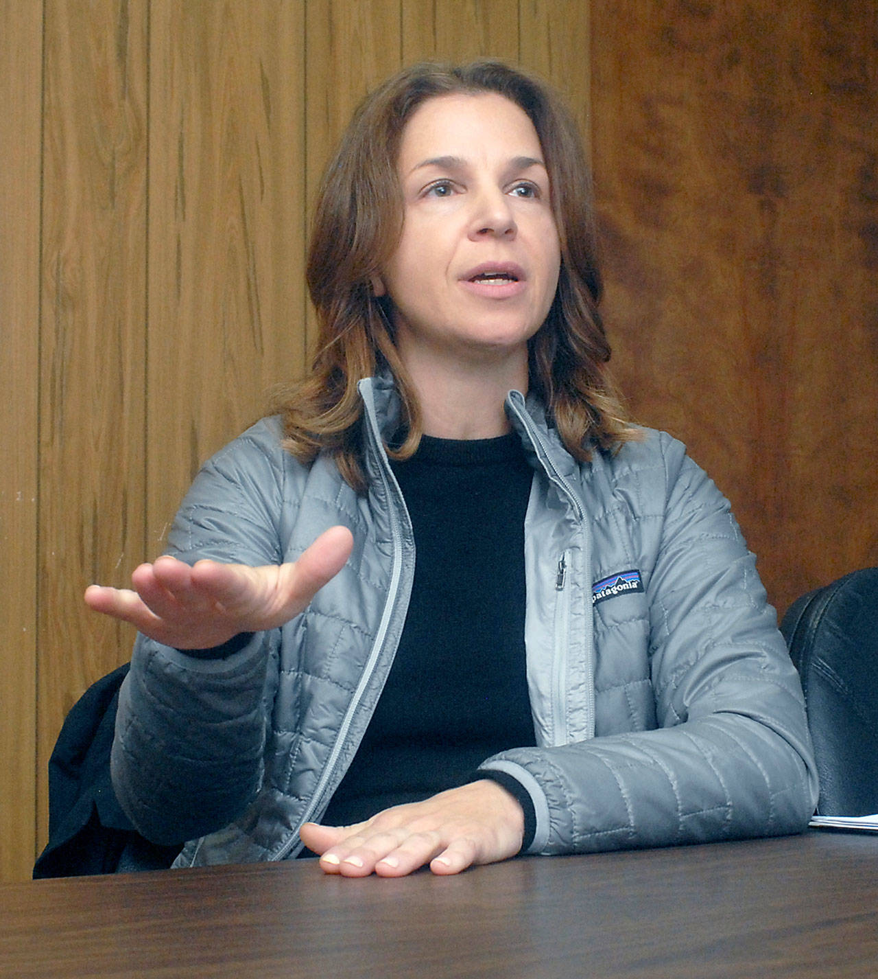 DNR chief: Cooke to dismantle fish pens at Ediz Hook | Peninsula Daily News