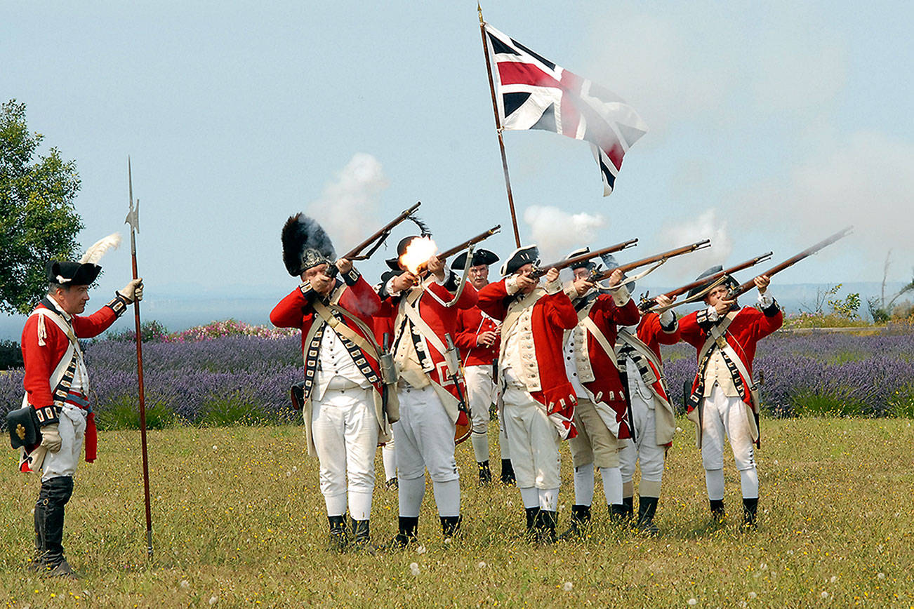 PHOTO GALLERY: Colonial, British re-enactors do battle | Peninsula ...