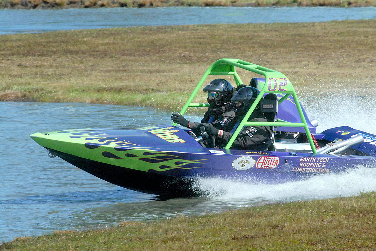 SPRINT BOATS: Racing helps build bond for Live Wire father/son drive ...
