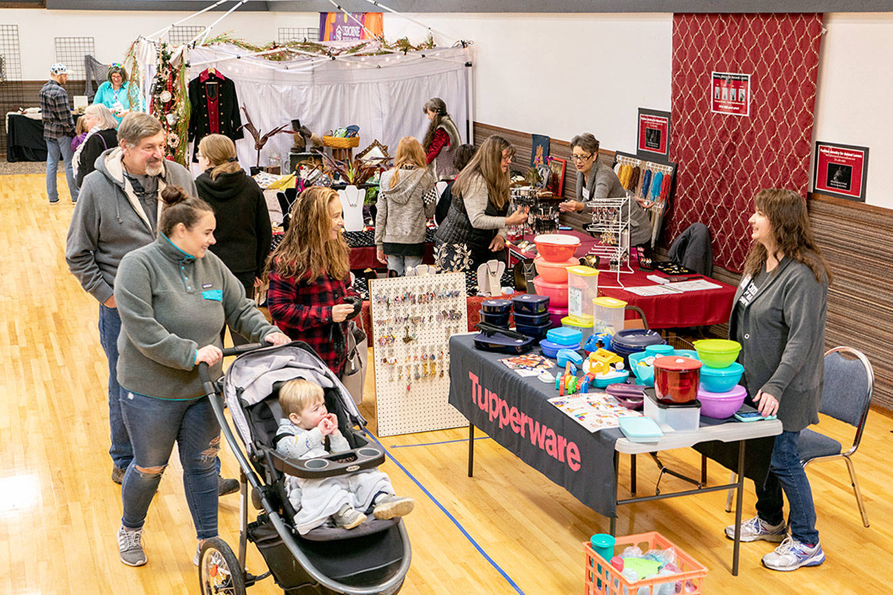 Holidays fair at the fairgrounds | Peninsula Daily News