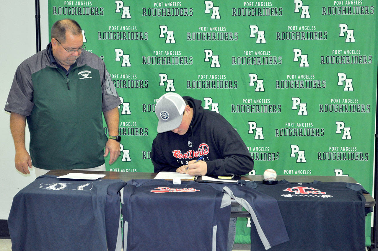 BASEBALL: Port Angeles’ Brody Merritt signs to play for Lower Columbia ...