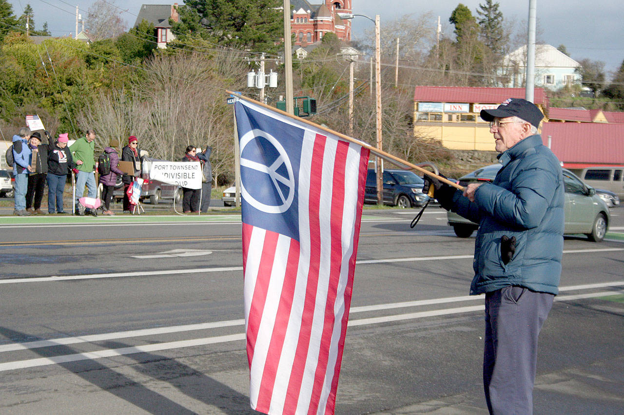 ‘No war’ protest in Port Townsend | Peninsula Daily News