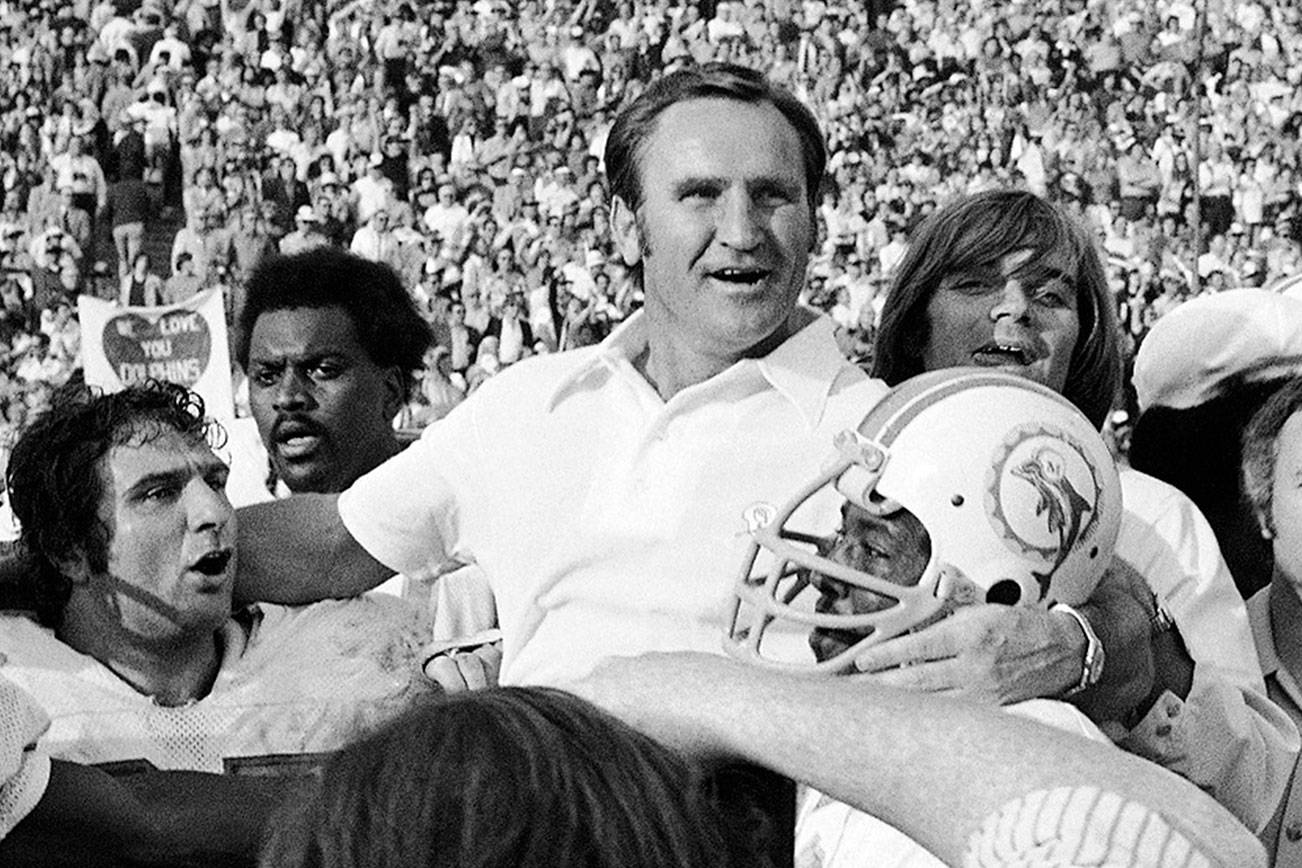 Hall of Fame coach Don Shula dies | Peninsula Daily News