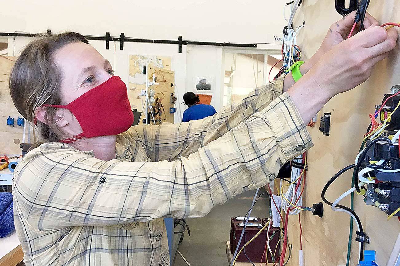 Boatbuilding school breaks ground on new facility | Peninsula Daily News