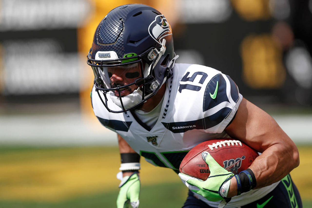 Seahawks’ Ursua on COVID-19 reserve list | Peninsula Daily News