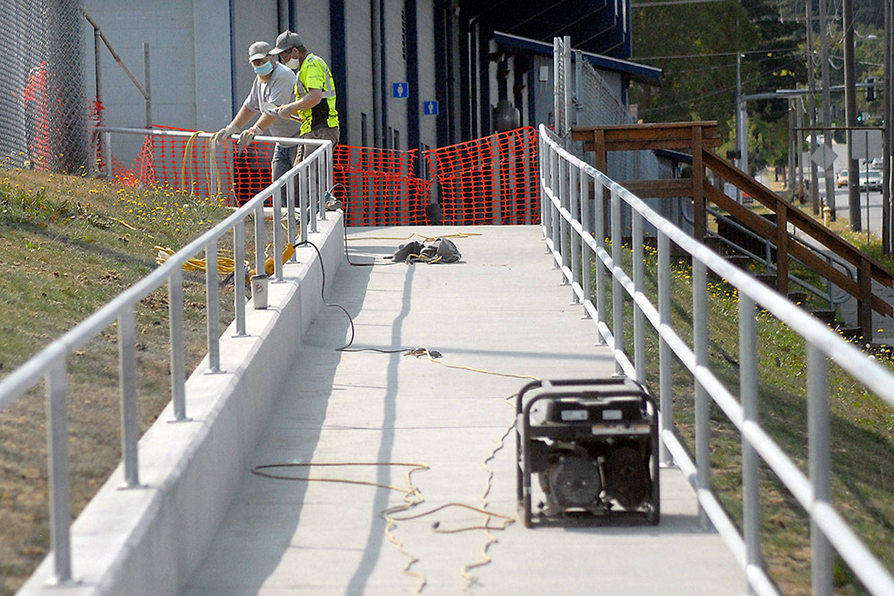 More stadium access | Peninsula Daily News