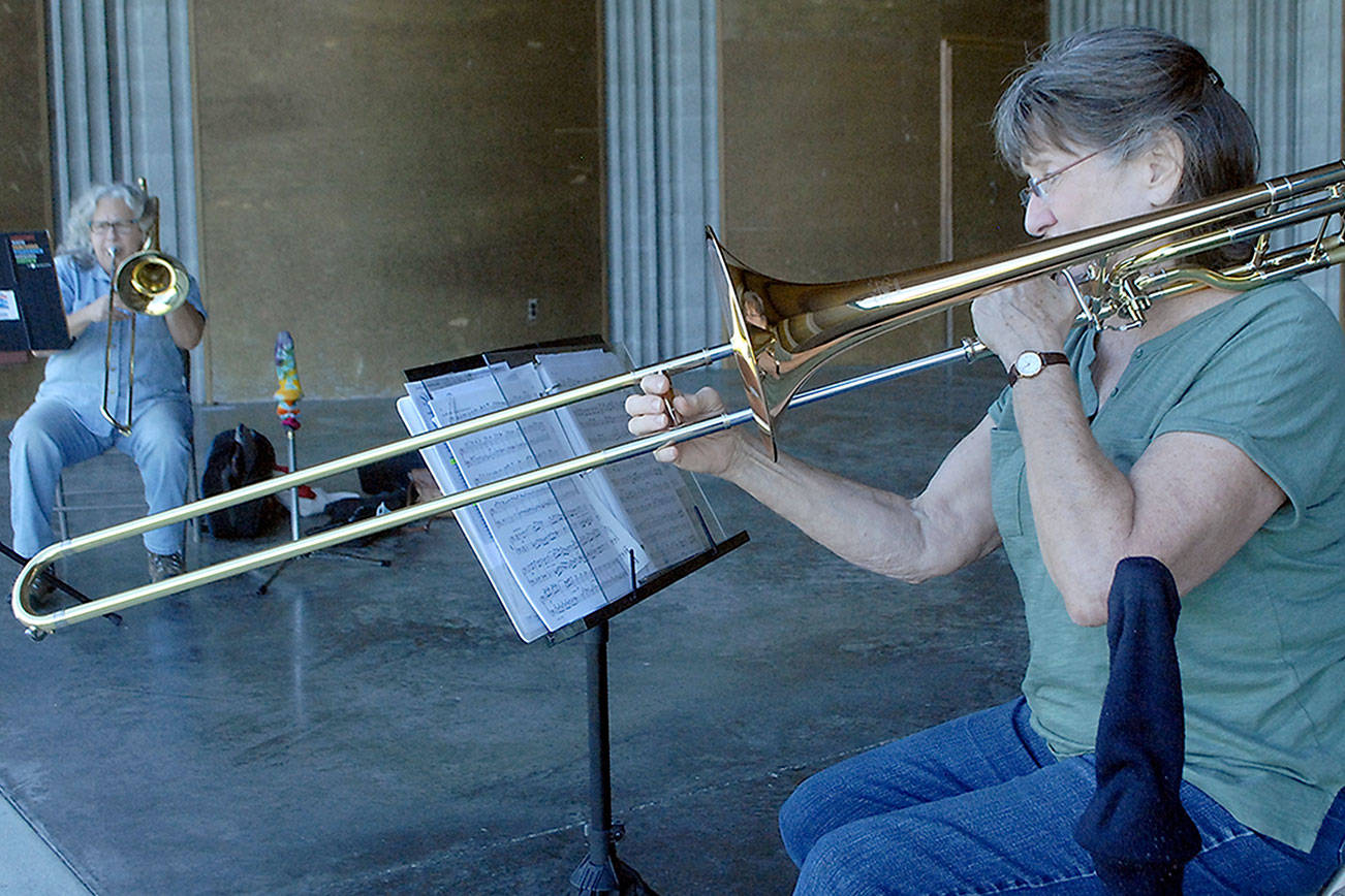 Practice in the park | Peninsula Daily News