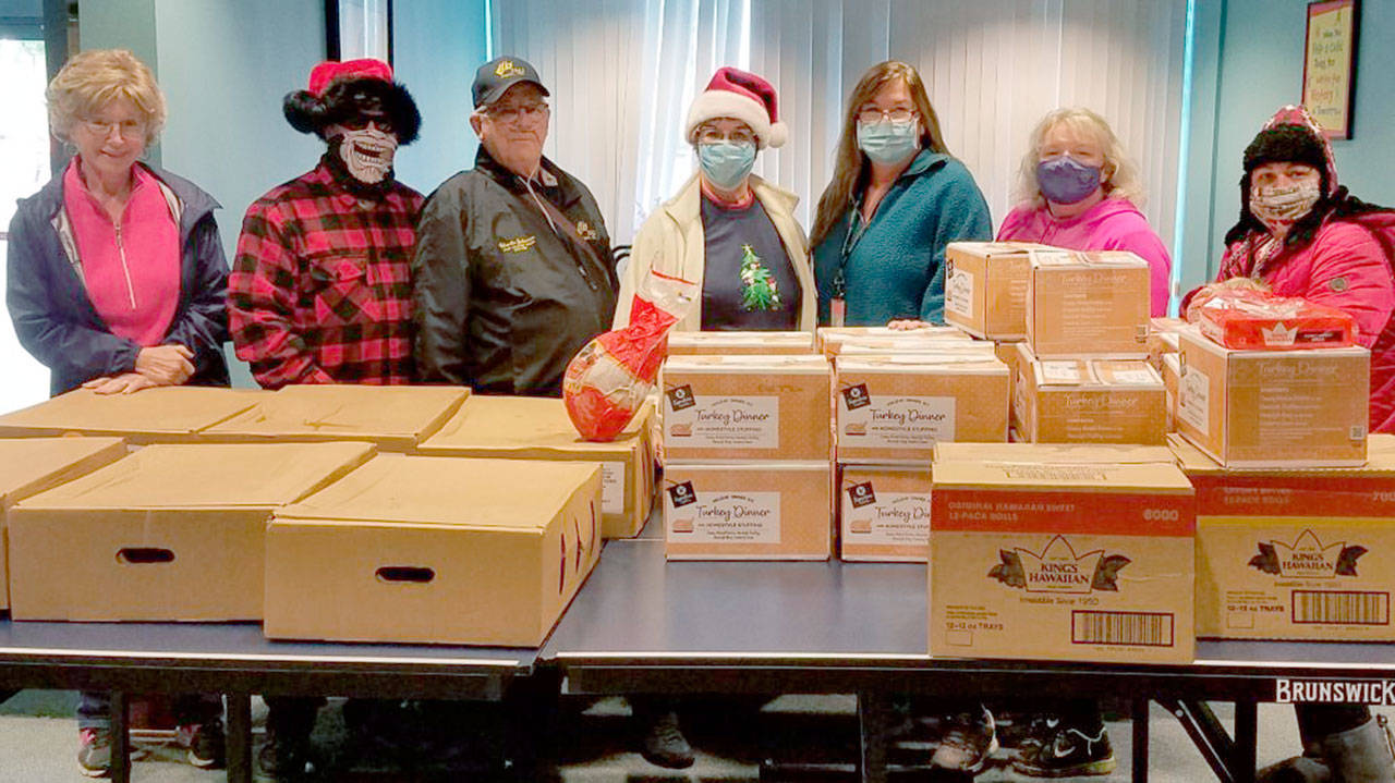 Sequim Elks lodge delivers Christmas meals to foster families ...