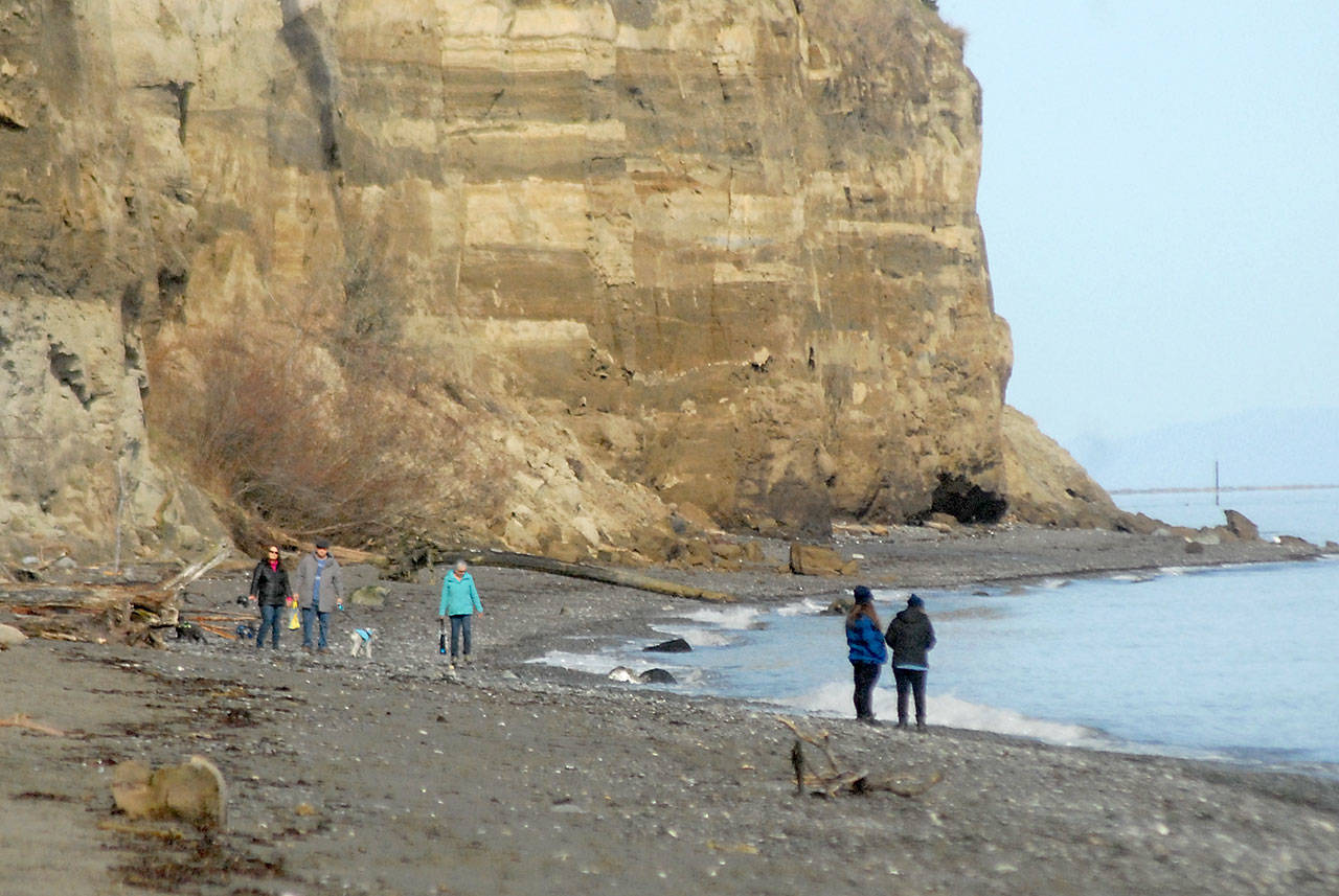 Views from the beach | Peninsula Daily News