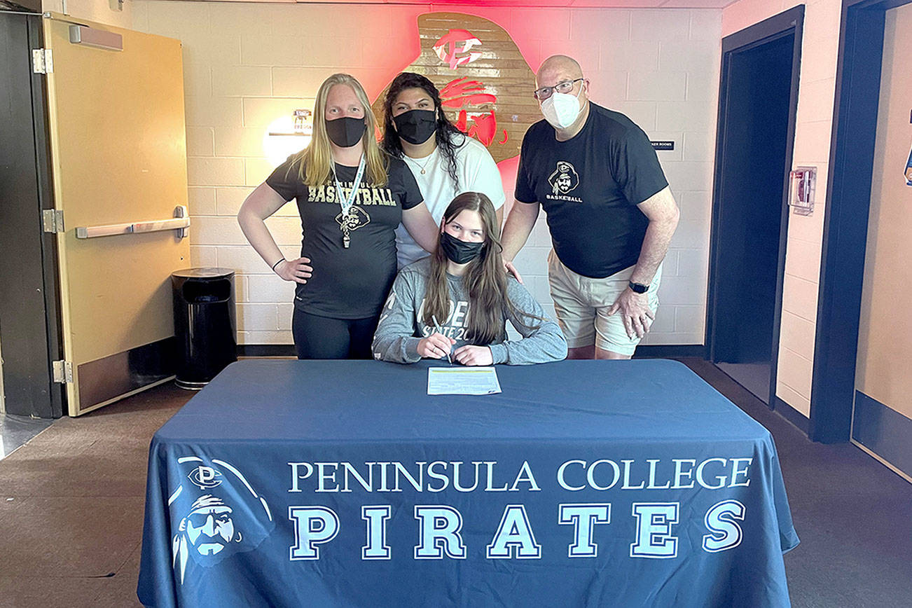 COLLEGE BASKETBALL: Port Angeles’ Myra Walker signs with Peninsula ...