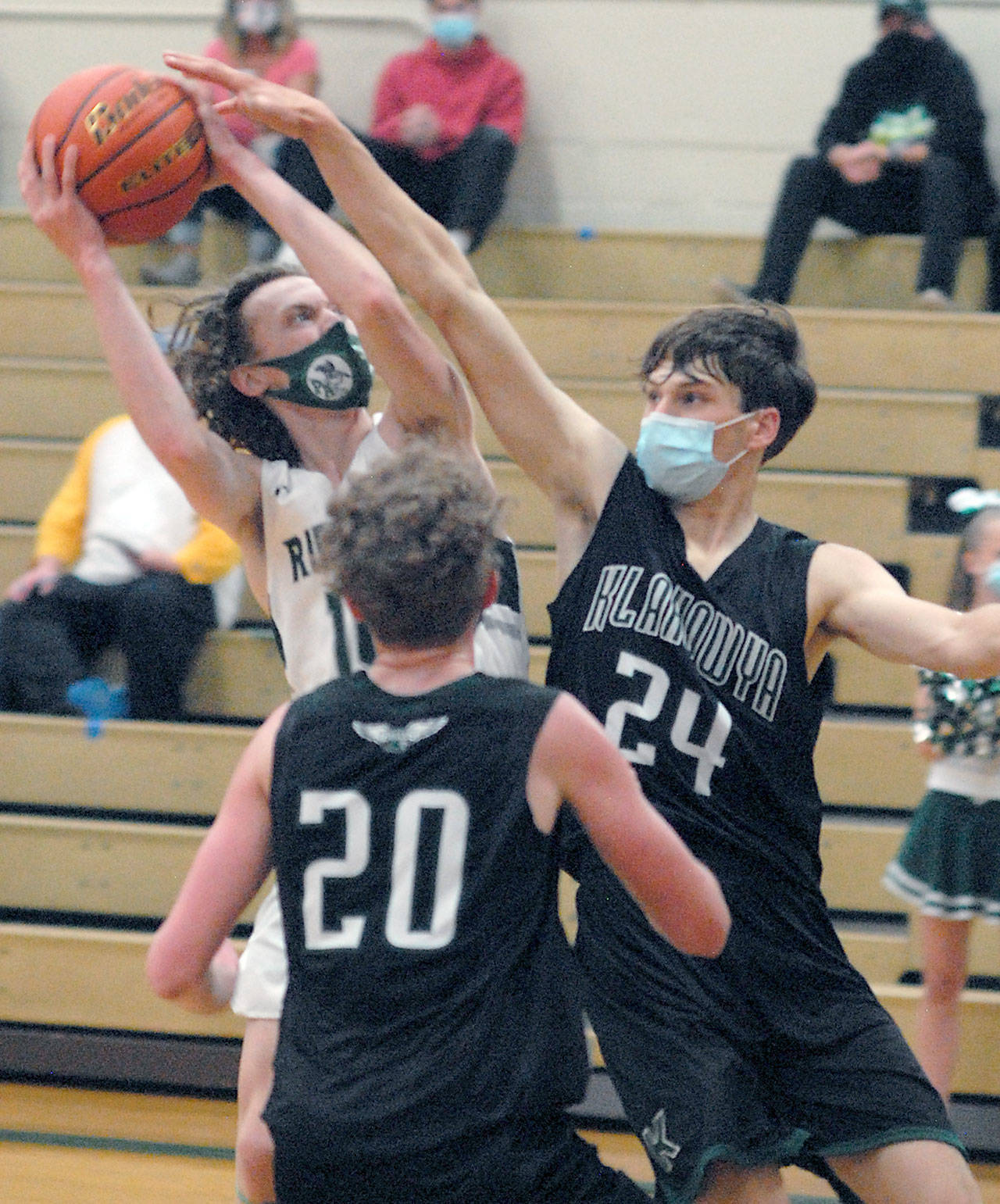PREP BASKETBALL: Tall, hungry Riders blow out Klahowya 83-31 in season ...