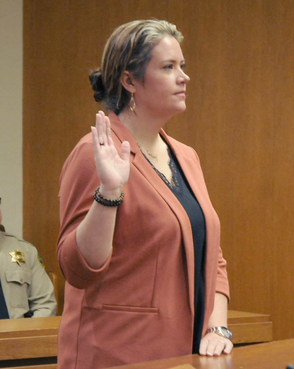 Swearing into office | Peninsula Daily News