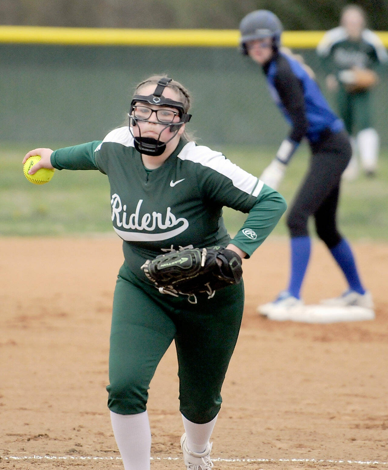 PREP SOFTBALL: Roughriders remain perfect as Leitz, Worthington go deep ...