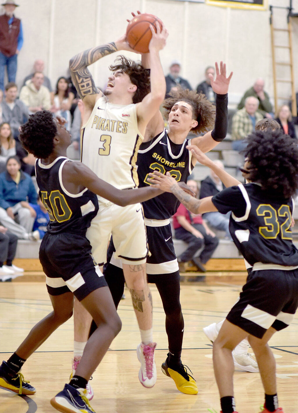 MEN’S BASKETBALL: Peninsula College slips past Shoreline into first-place tie | Peninsula Daily News