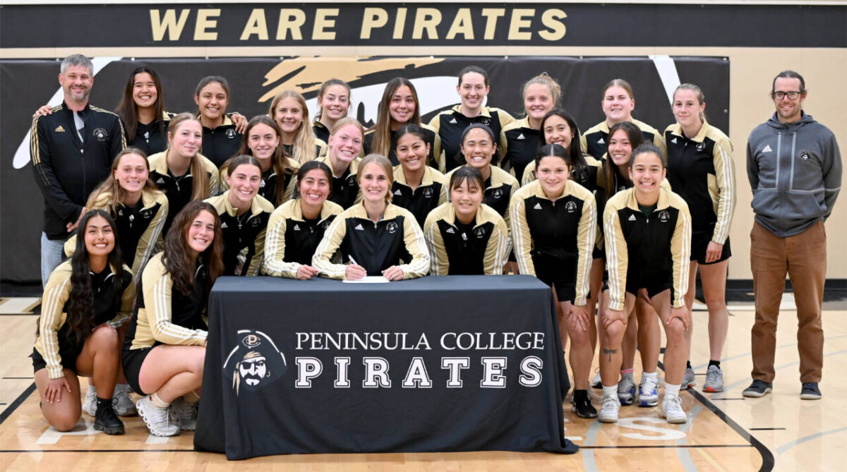 COLLEGE ATHLETICS: Pirates hand out awards for leadership, inspiration ...