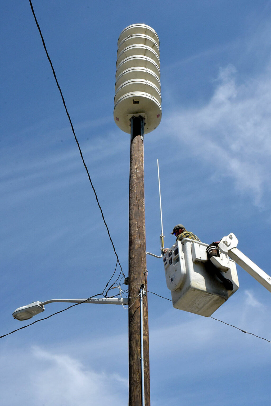 Siren replaced | Peninsula Daily News