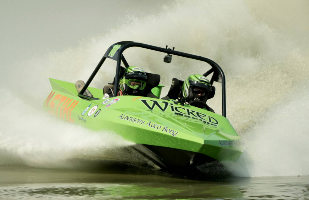 SPRINT BOATS: Wicked Racing cooks at home | Peninsula Daily News