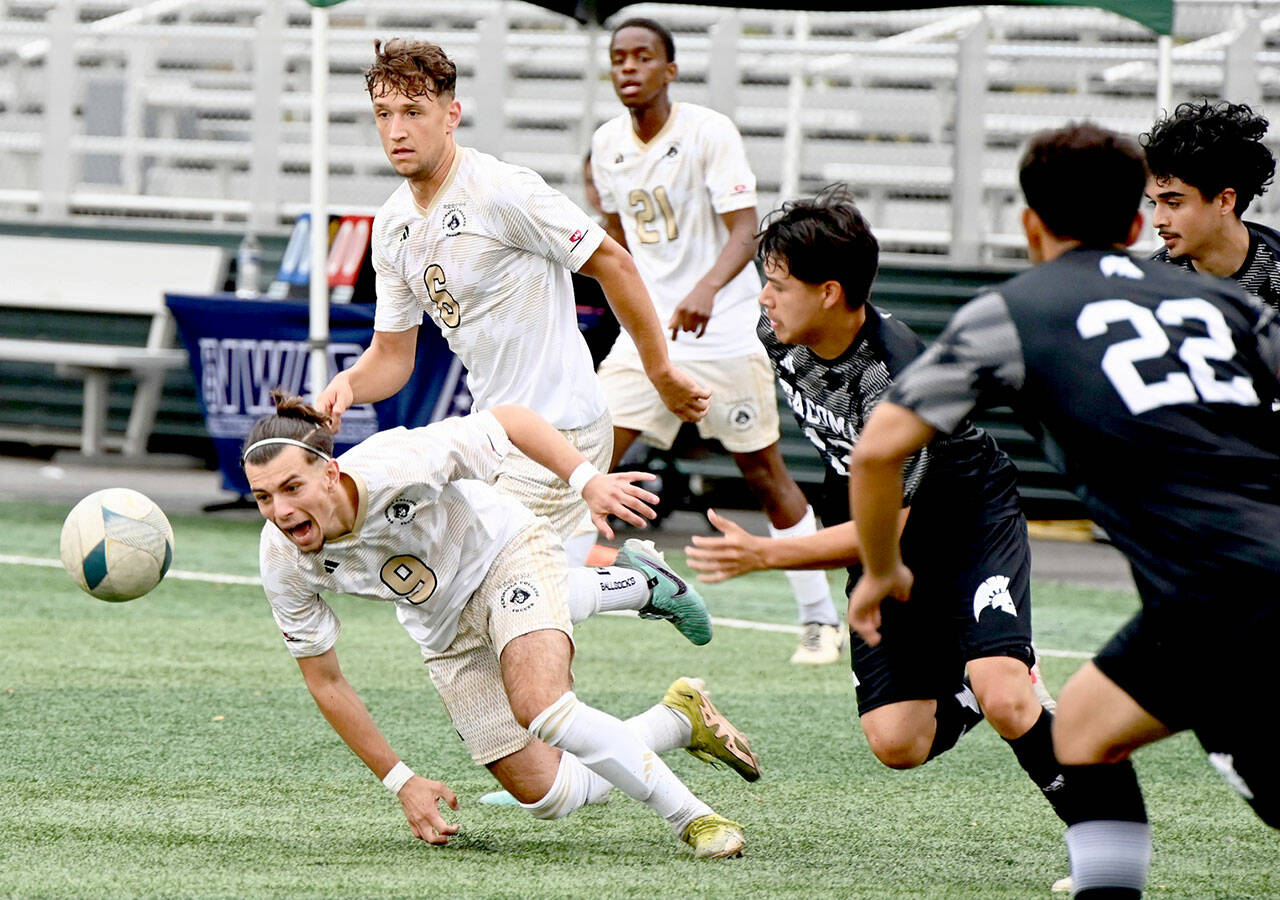 MEN’S SOCCER: Peninsula College breaks through in tussle with Tacoma ...