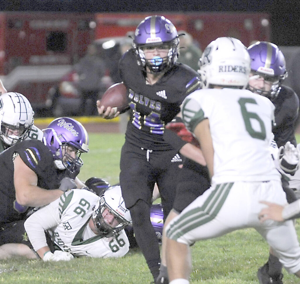 PREP FOOTBALL RECAP: Sequim takes back the trophy; Quilcene wins a ...