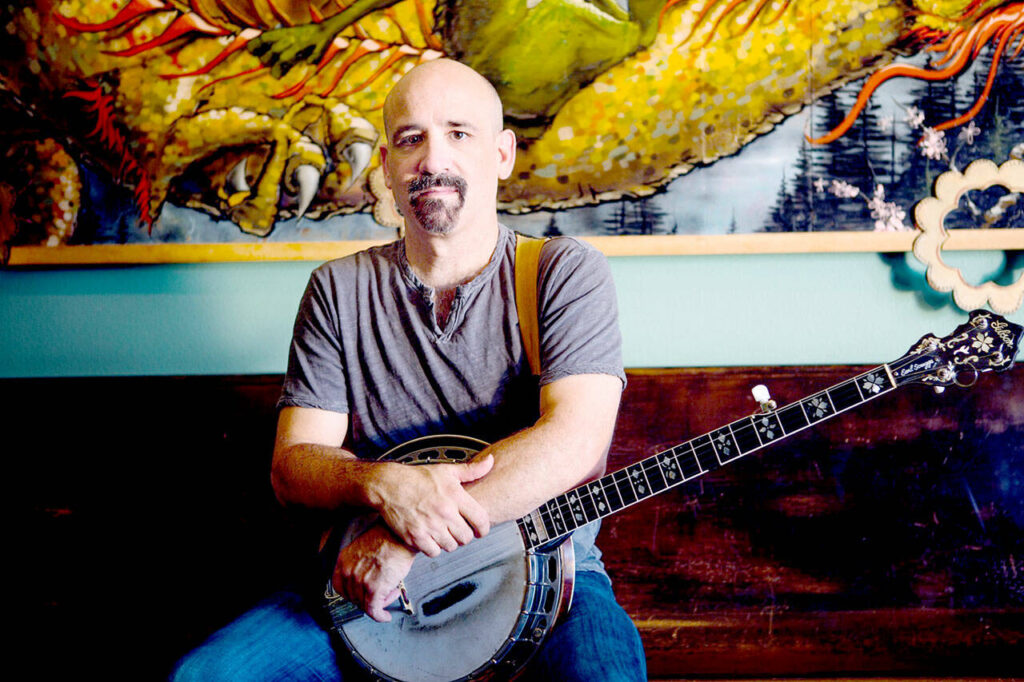 Tony Furtado to play at Palindrome on Saturday | Peninsula Daily News