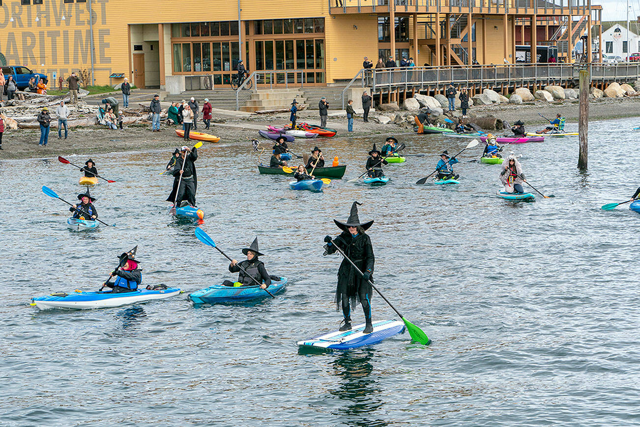 Witches paddle | Peninsula Daily News