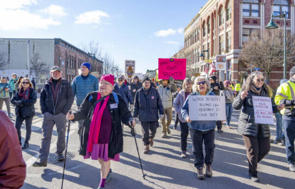 Chain Gang busy with roadside litter, illegal dumpsite cleanup ...