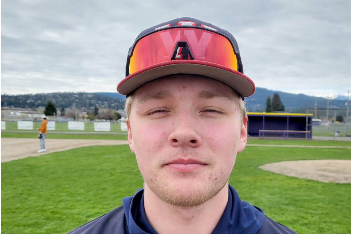 ATHLETE OF THE WEEK: Devyn Dearinger, Sequim baseball | Peninsula Daily ...