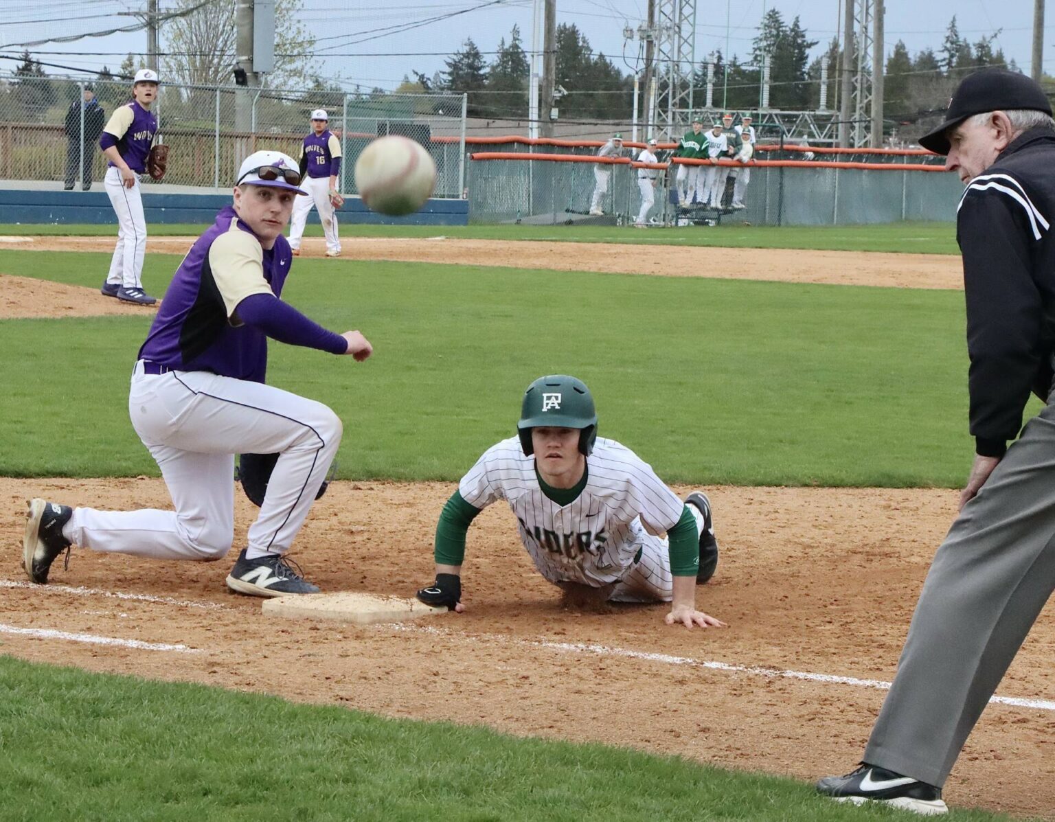 BASEBALL: Play at the plate lifts Sequim in instant classic win over ...