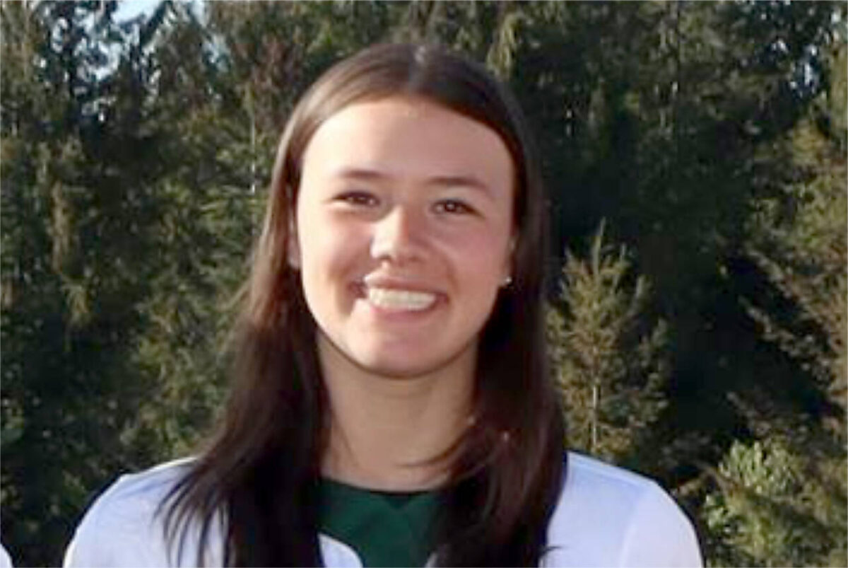 ATHLETE OF THE WEEK: Lexie Smith, Port Angeles softball | Peninsula ...