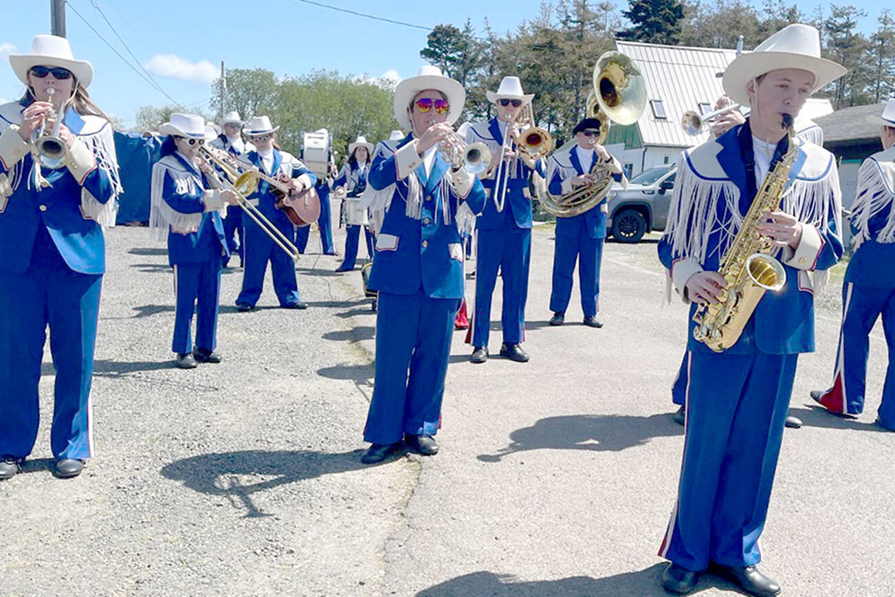 Chimacum High School band celebrates achievements | Peninsula Daily News