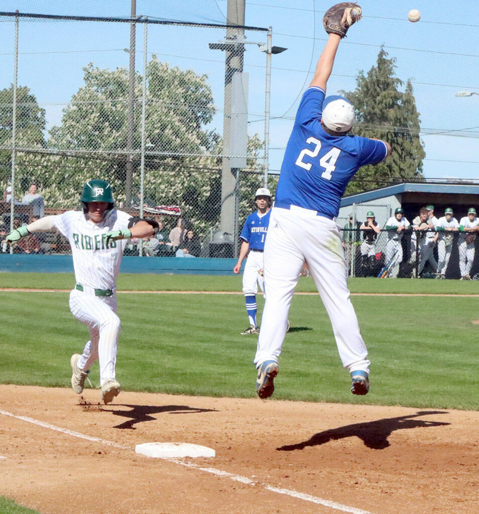 PREP PLAYOFF BASEBALL: Riders rely on power and speed to beat ...