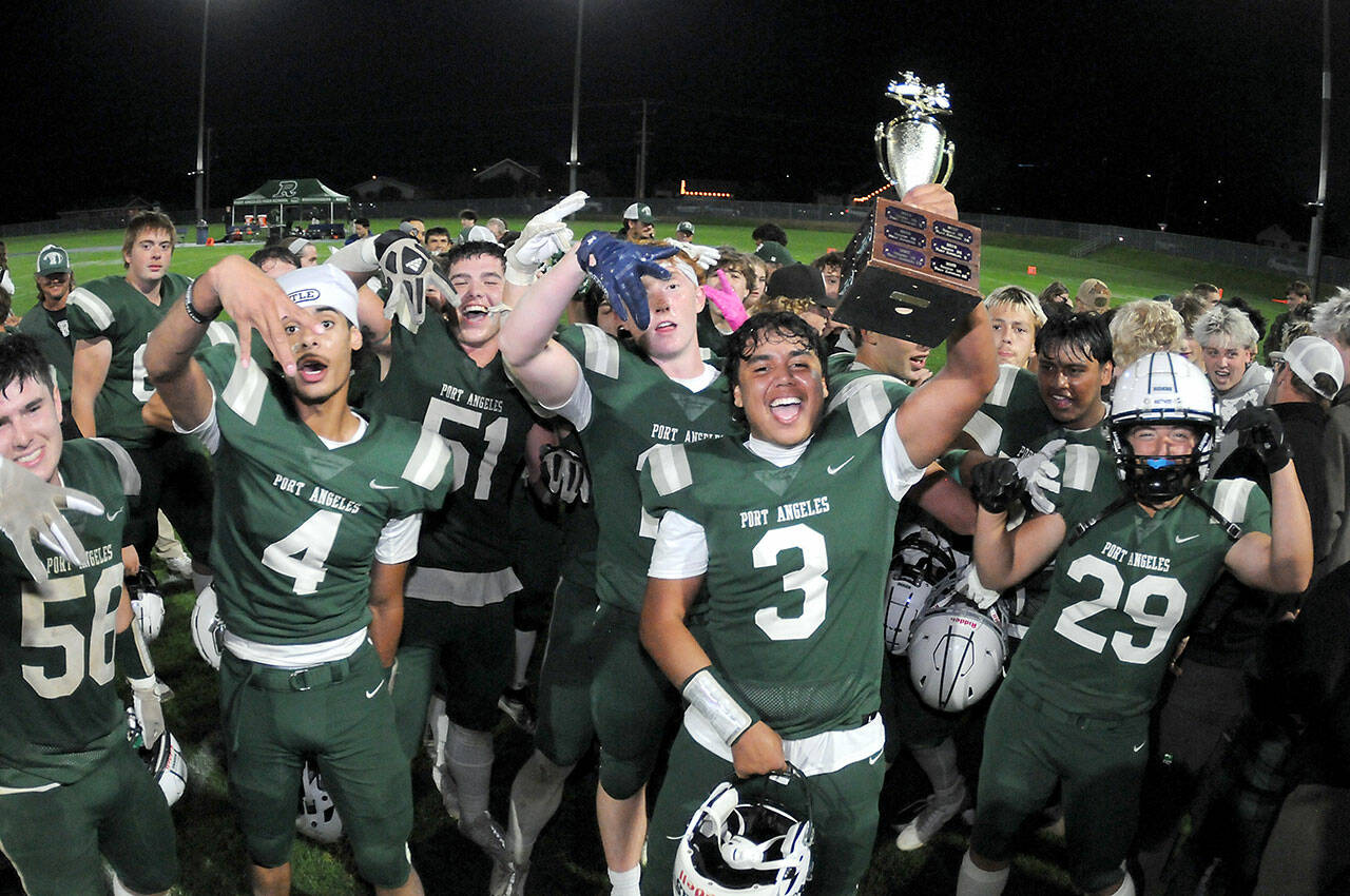 RAINSHADOW RUMBLE: Port Angeles defense swarms Sequim in 27-14 win ...
