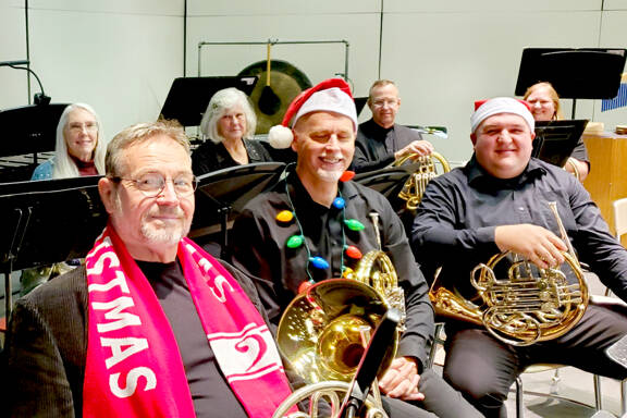 Holiday bazaars slated across Peninsula | Peninsula Daily News