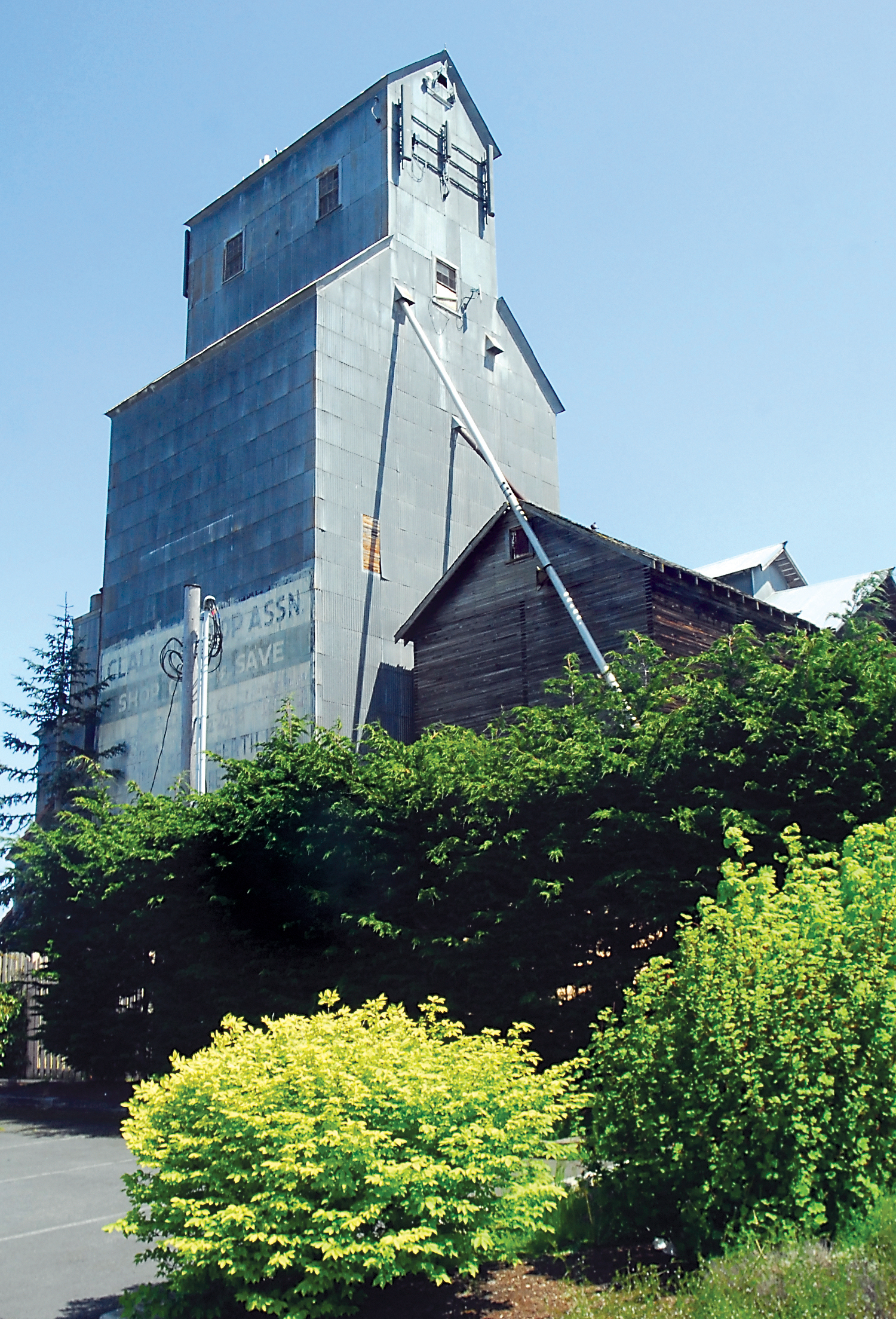 Museum & Arts Center awaits word on Friday’s auction of Sequim grain ...