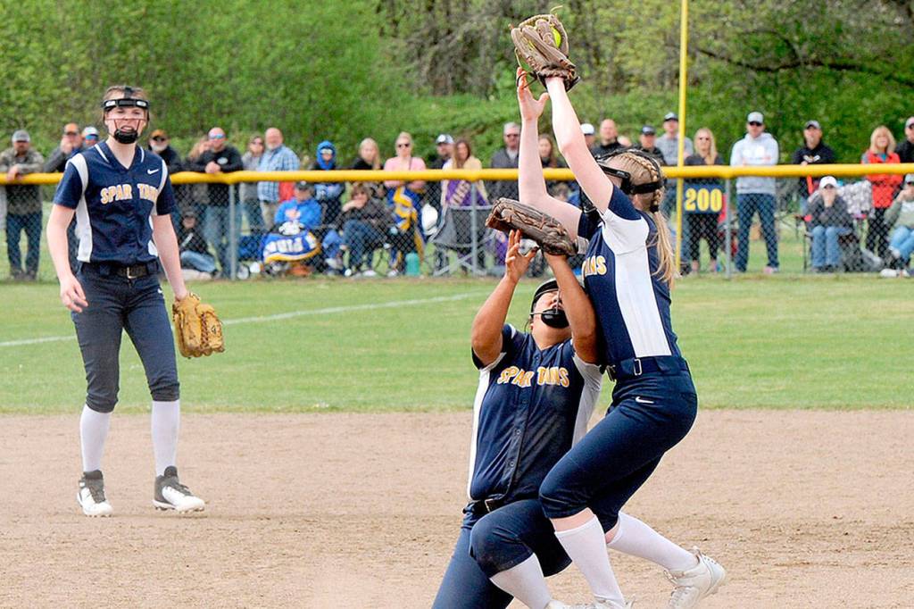 SOFTBALL: Forks rallies to tie district championship before Adna ...