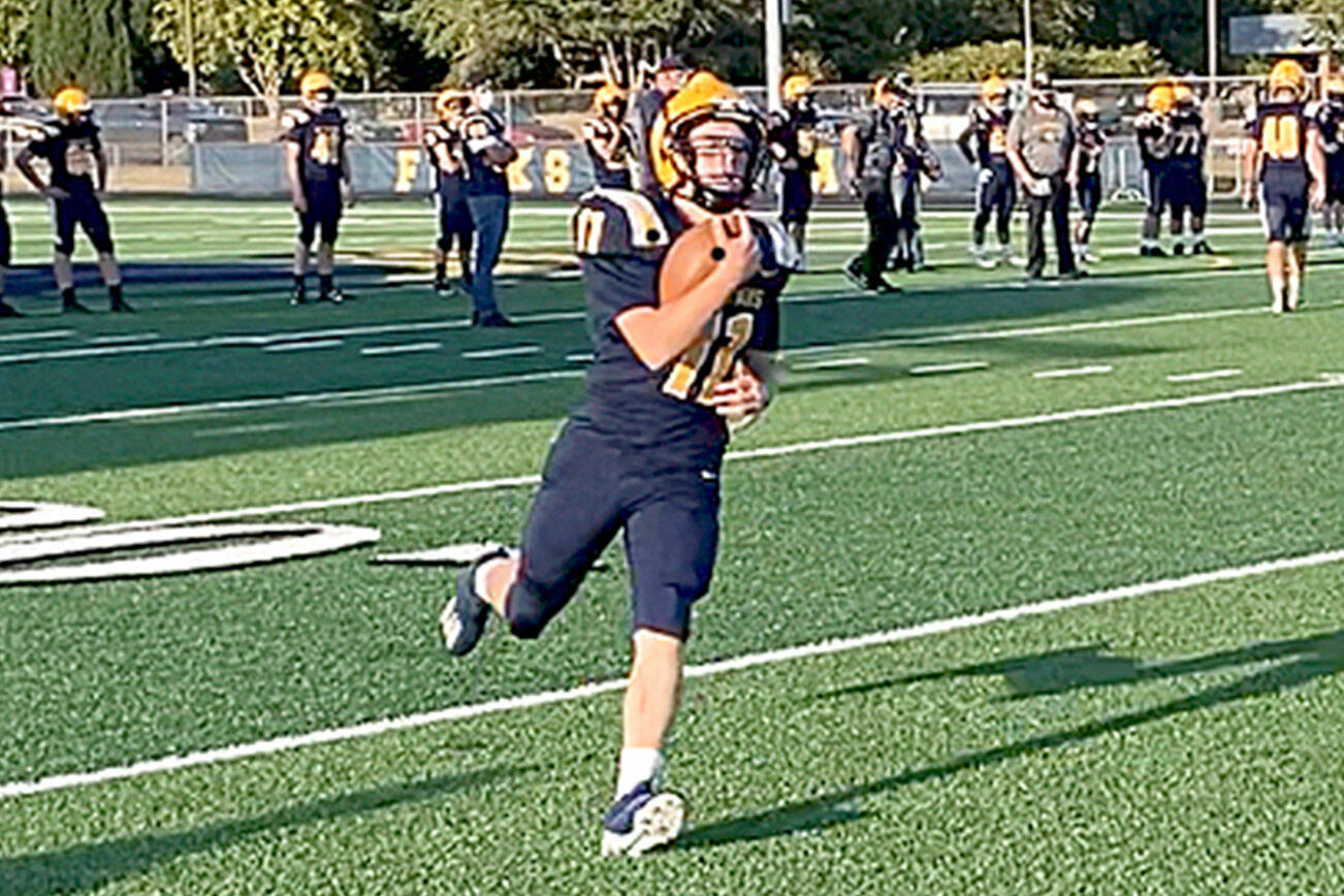 WHAT WE LEARNED: New uniforms for Forks football | Peninsula Daily News