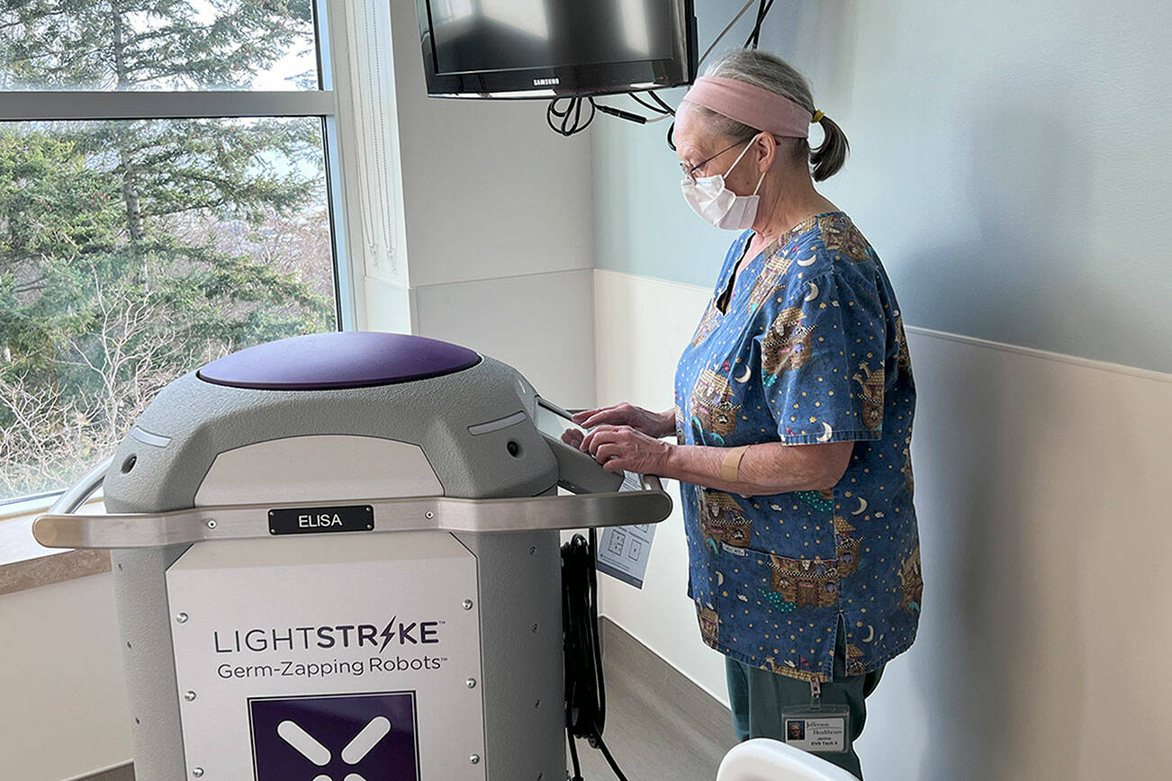 Robot zapping germs at Port Townsend hospital | Peninsula Daily News